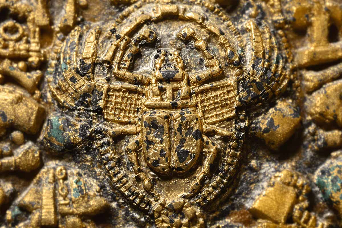 Scarabée égyptien : signification dans l’Égypte ancienne - Ben Azri ...